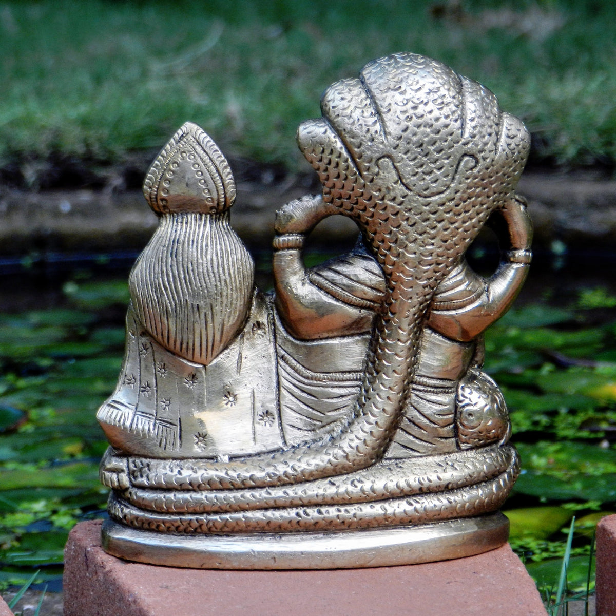 Statues Religious Deity Laxmi Vishnu Resting On Sheshnaag – Aura ...